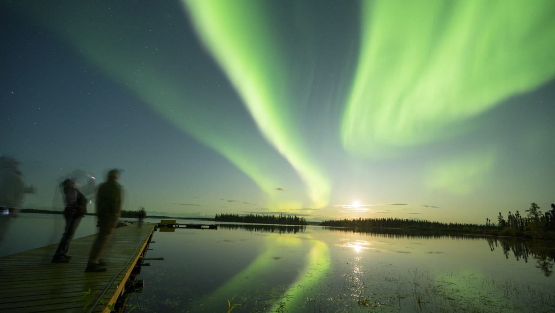 The Ultimate Northern Lights Experience - Gangler's Canada Northern ...